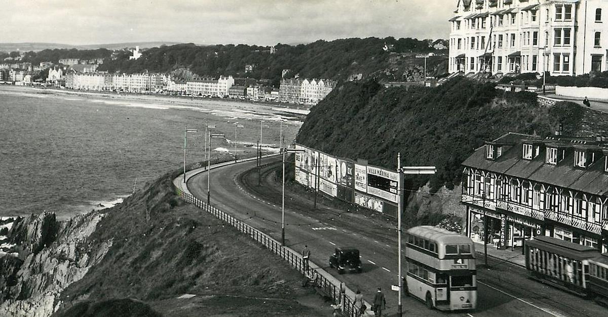 Set: DOUGLAS or ONCHAN, I.O.M., wide cards - TuckDB Postcards